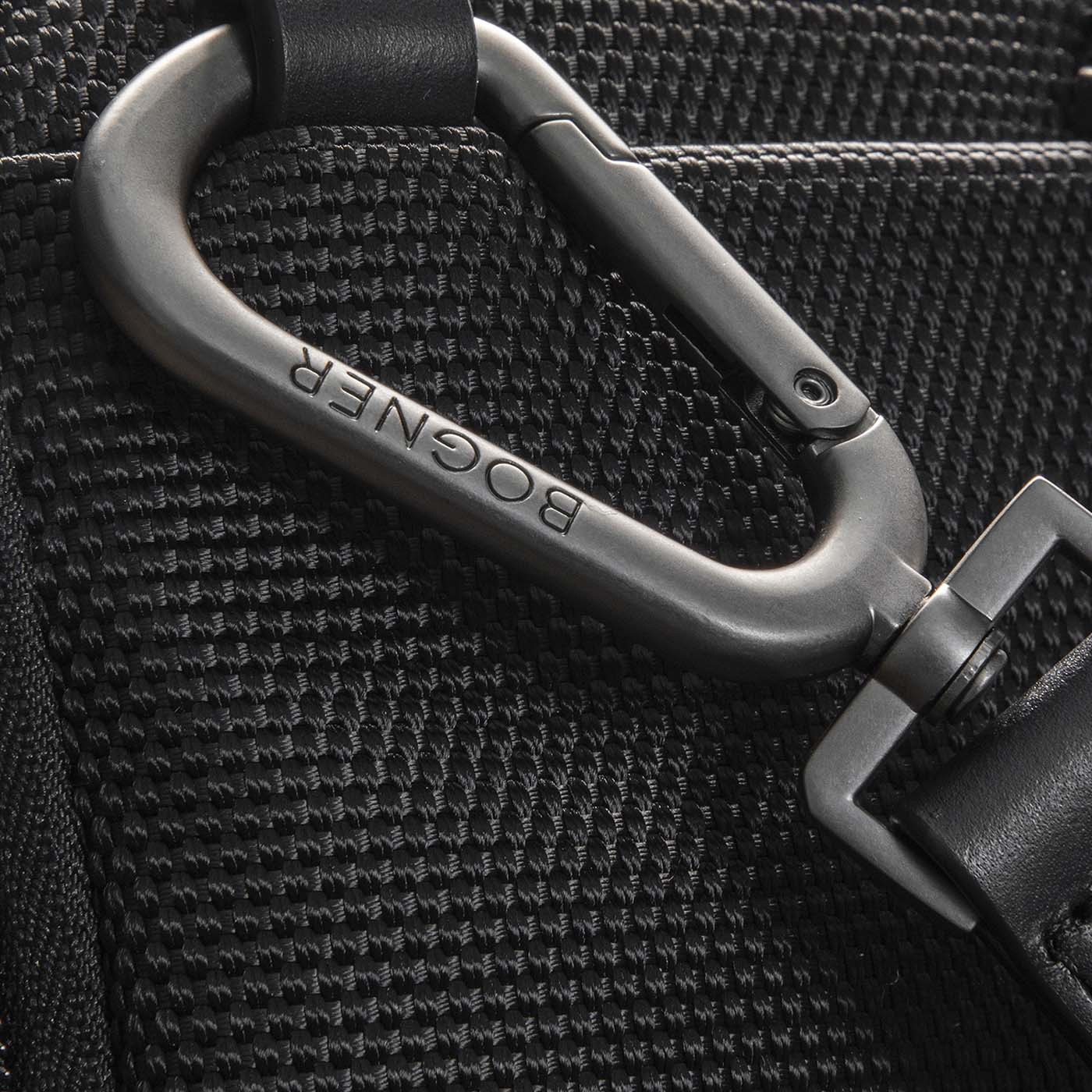 Bogner Umhängetasche Herren Keystone Frank Shoulderbag XSVZ black ...
